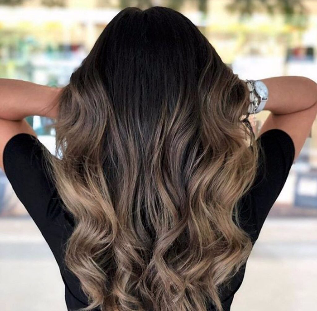 Contouring: La técnica de color de pelo que estiliza tu rostro