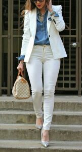 Cómo combinar prendas azules ¡Ideas geniales y cargadas de estilo!